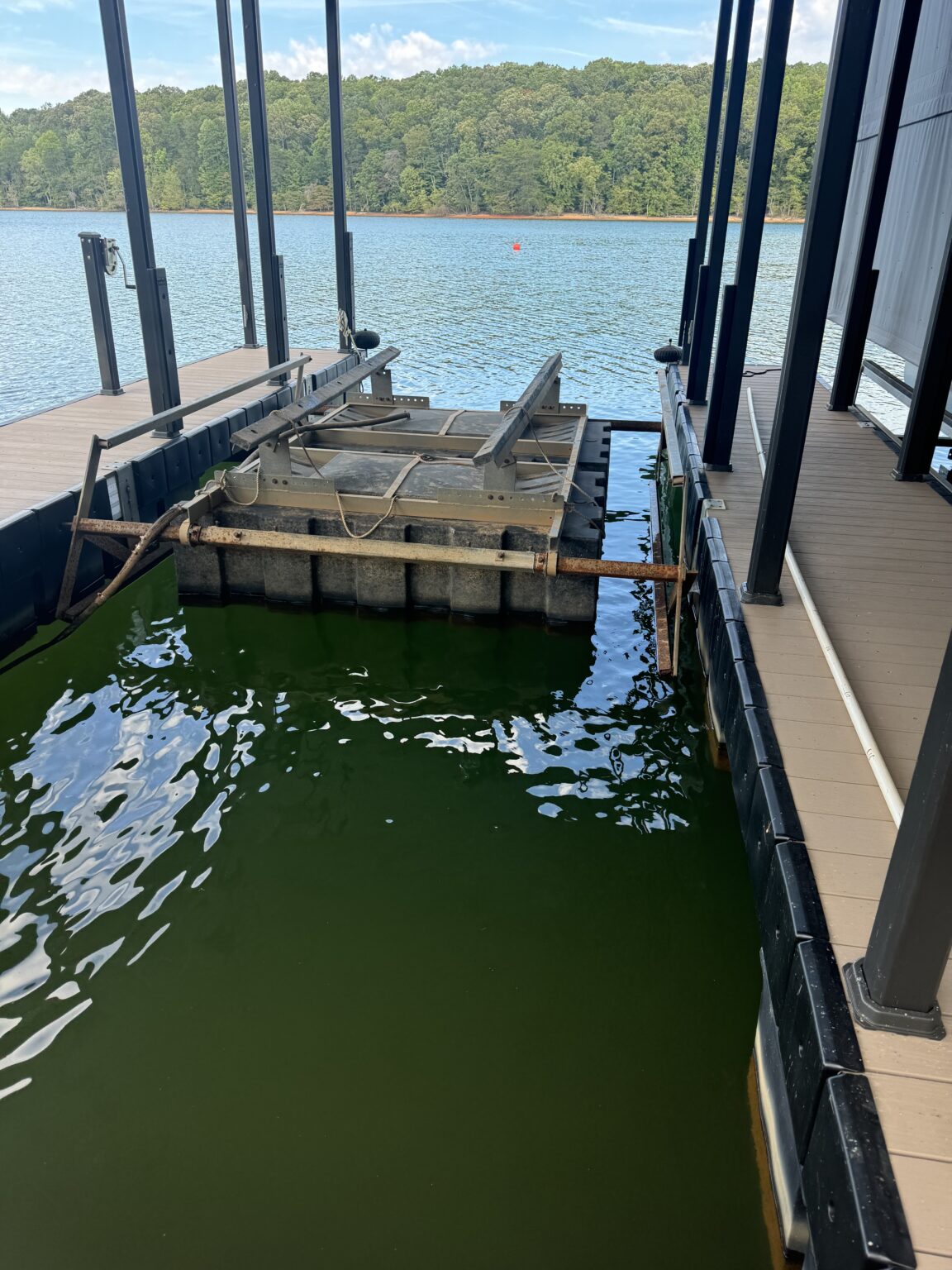5,000 lb. Float Air Boat Lift – Lake Chatuge – Martin Docks