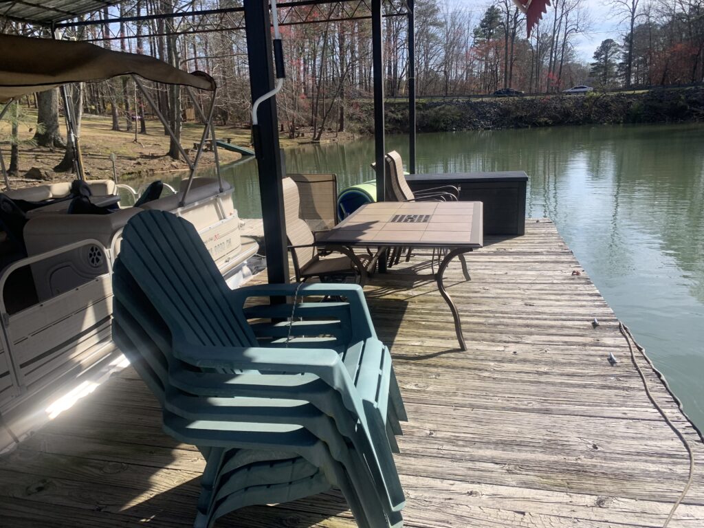 25′ x 28′ Gable Roof Steel Dock – Martin Docks